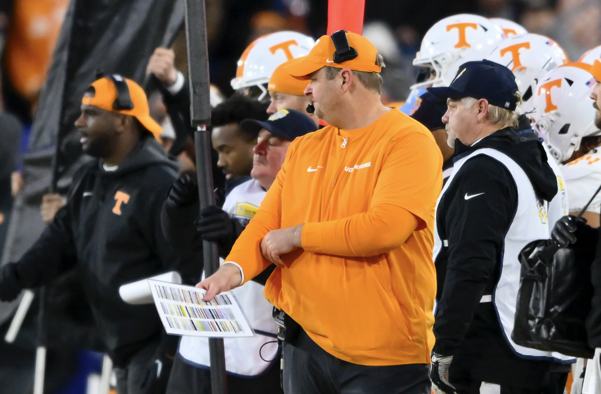 One of the Tennessee Vols' top transfer targets has committed to ...