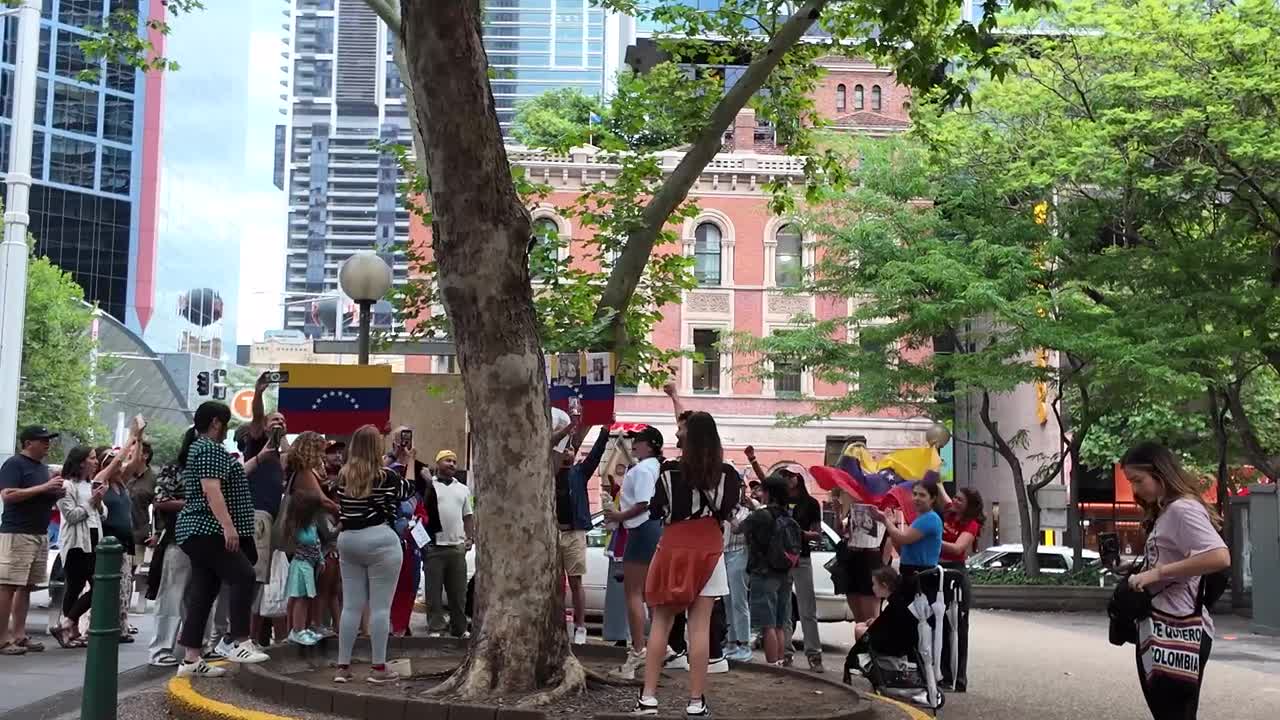 Venezuelans chant freedom in Sydney, Australia