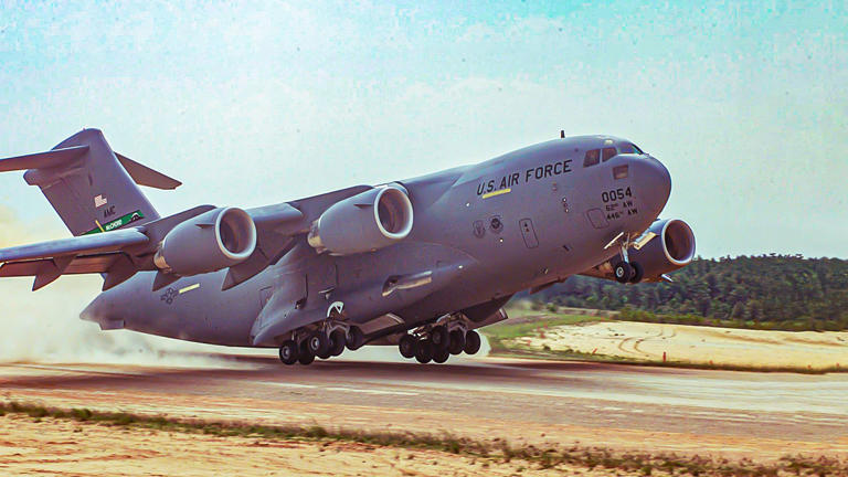 The aircraft set to replace the iconic C‑17 Globemaster in US Air Force ...