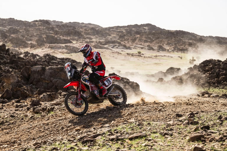 Dakar 2026: Mattias Ekstrom leads Ford 1-2 in prologue