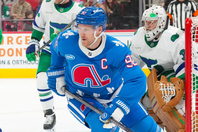 NHL roundup: Isles' OT win spoils Auston Matthews' historic goal