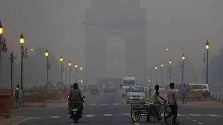 AQI remains in poor category, cold wave conditions persist in Delhi ...