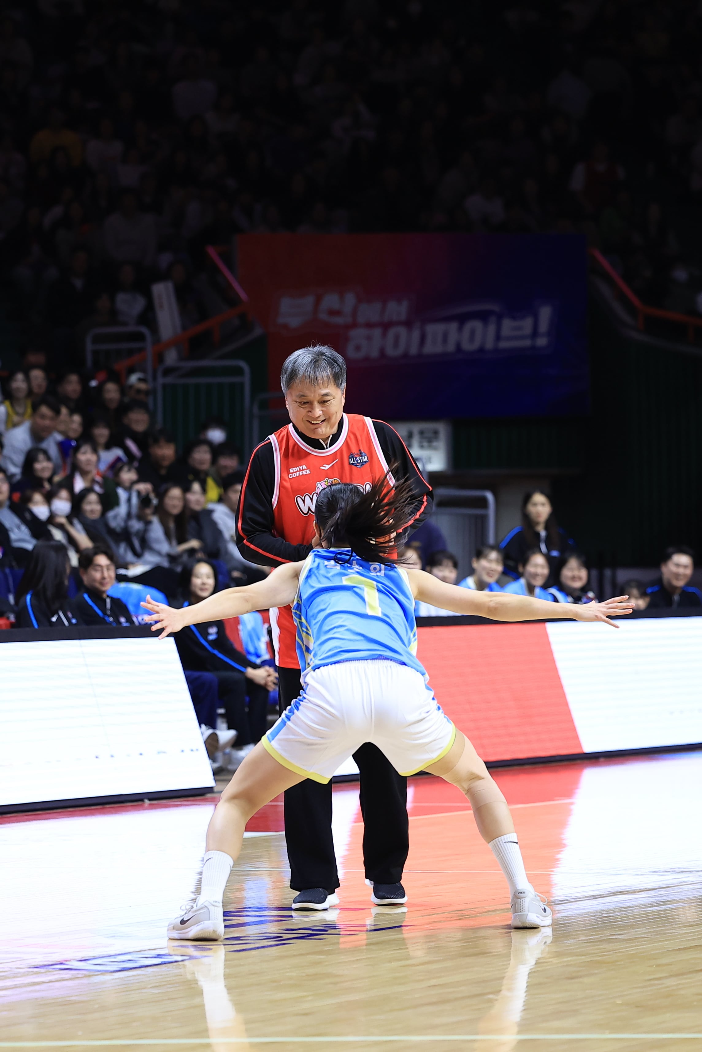 BNK duo excel at Busan All-Star Game