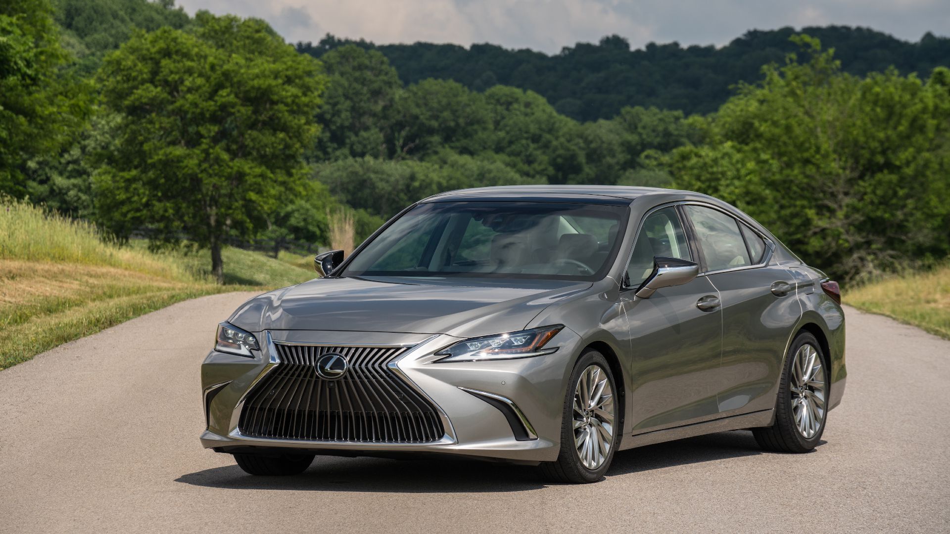 The luxury hybrid that's now cheaper than a Toyota Prius