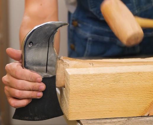 Transforming an old axe into a unique crafting tool