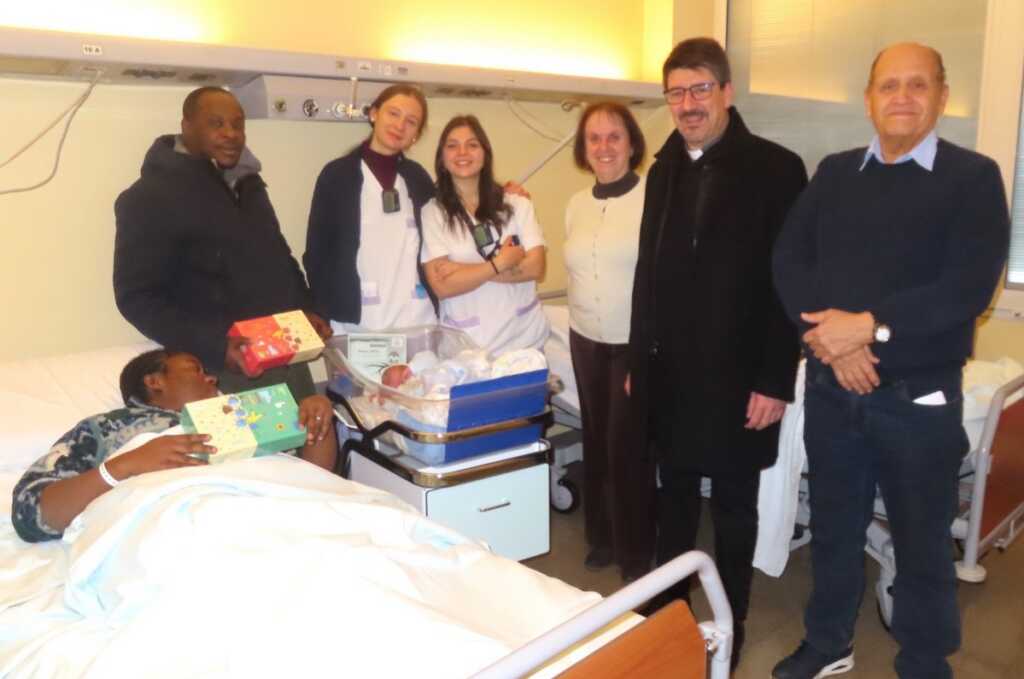 Airuno, il sindaco Lavelli dà il benvenuto al piccolo nuovo ...