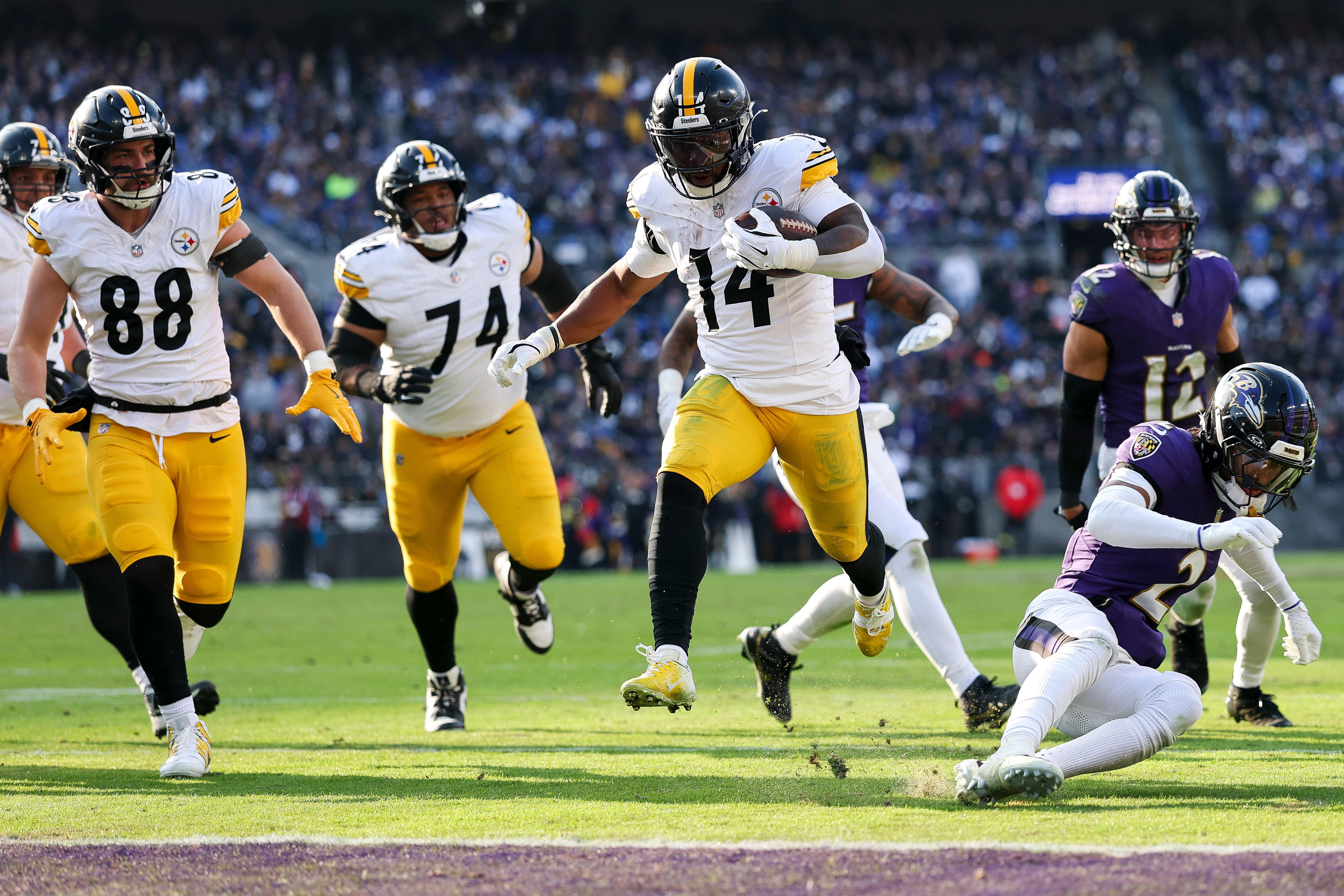 NFL Week 18 playoff clinching scenarios: What's left to play for Sunday?