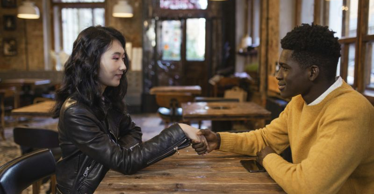 7 things men do on first dates that give women the ick immediately
