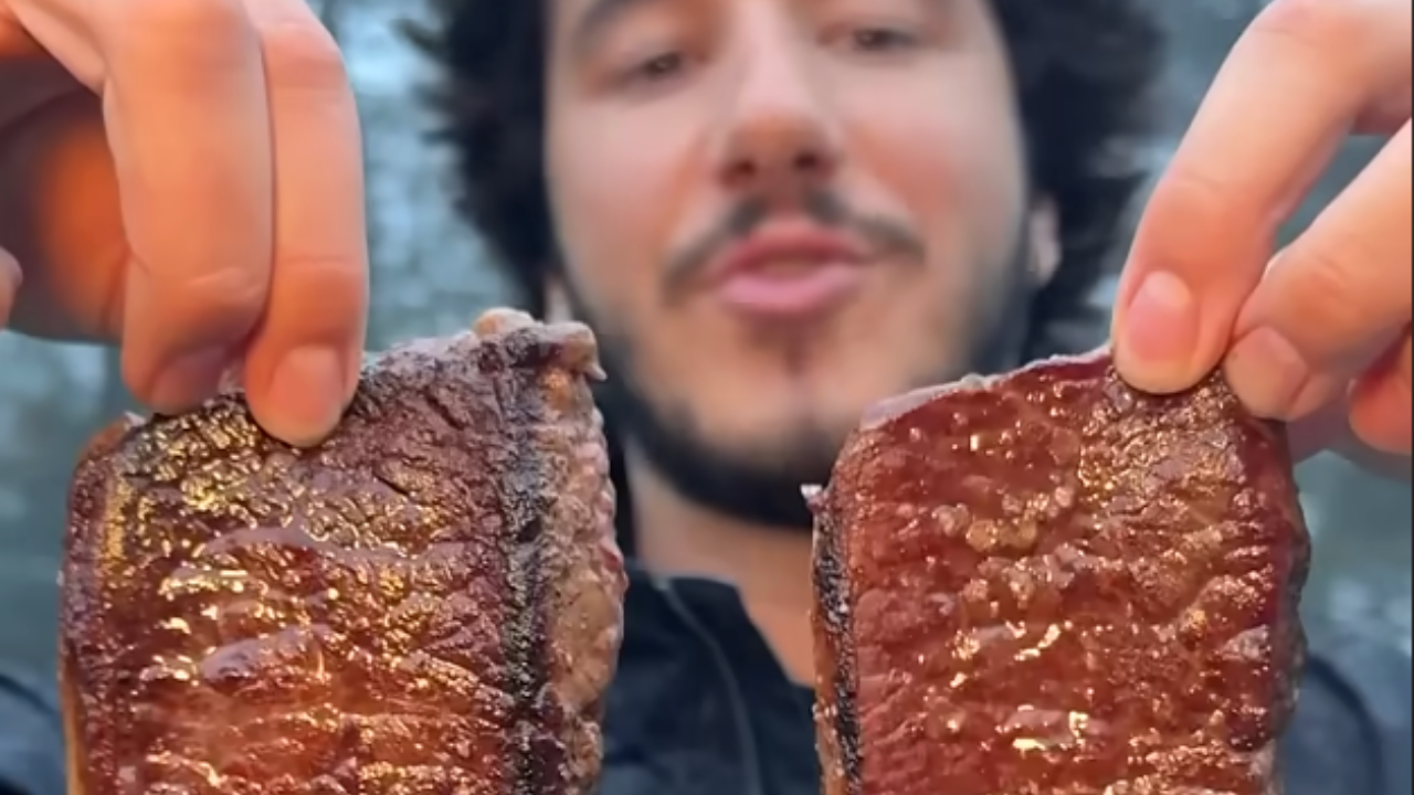 Cast iron vs restaurant crust: What’s the difference?