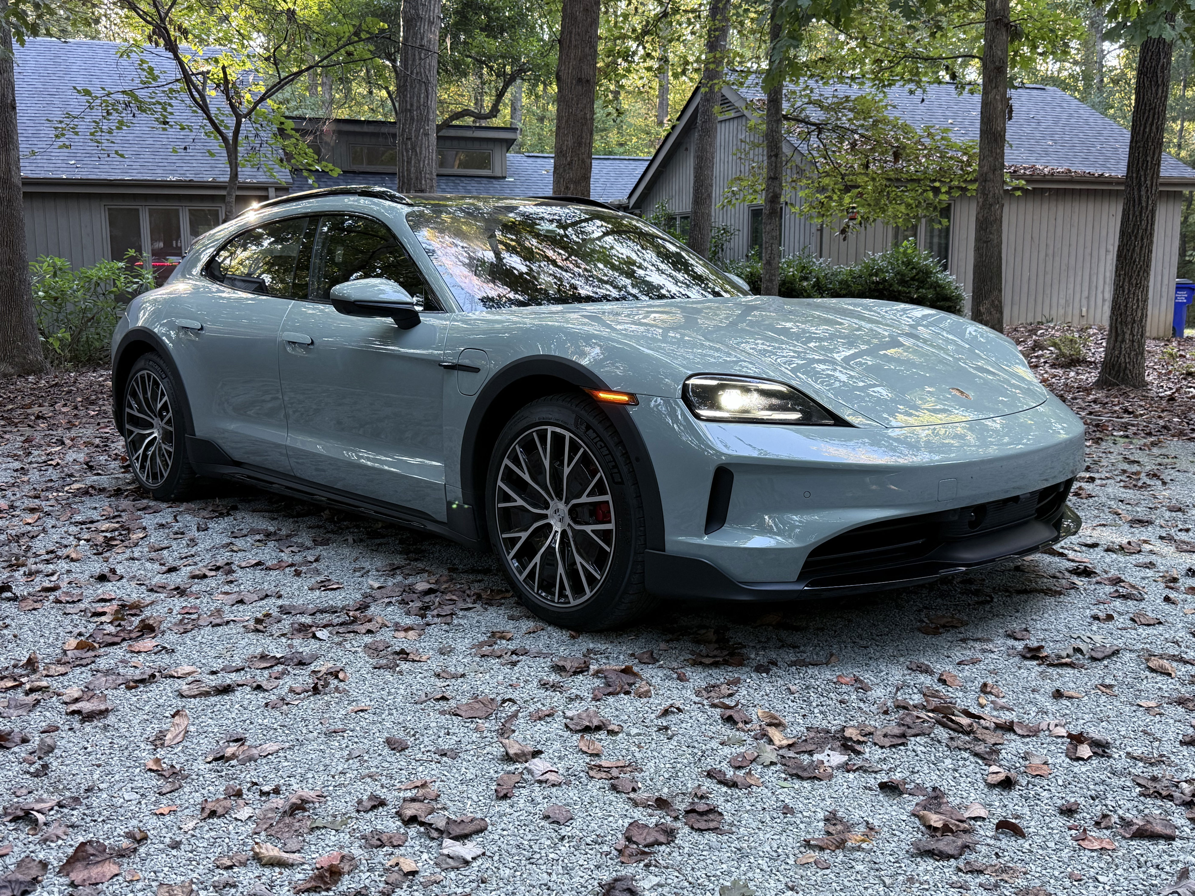 1,000 miles in the Porsche Taycan 4S Cross Turismo EV: The good and bad