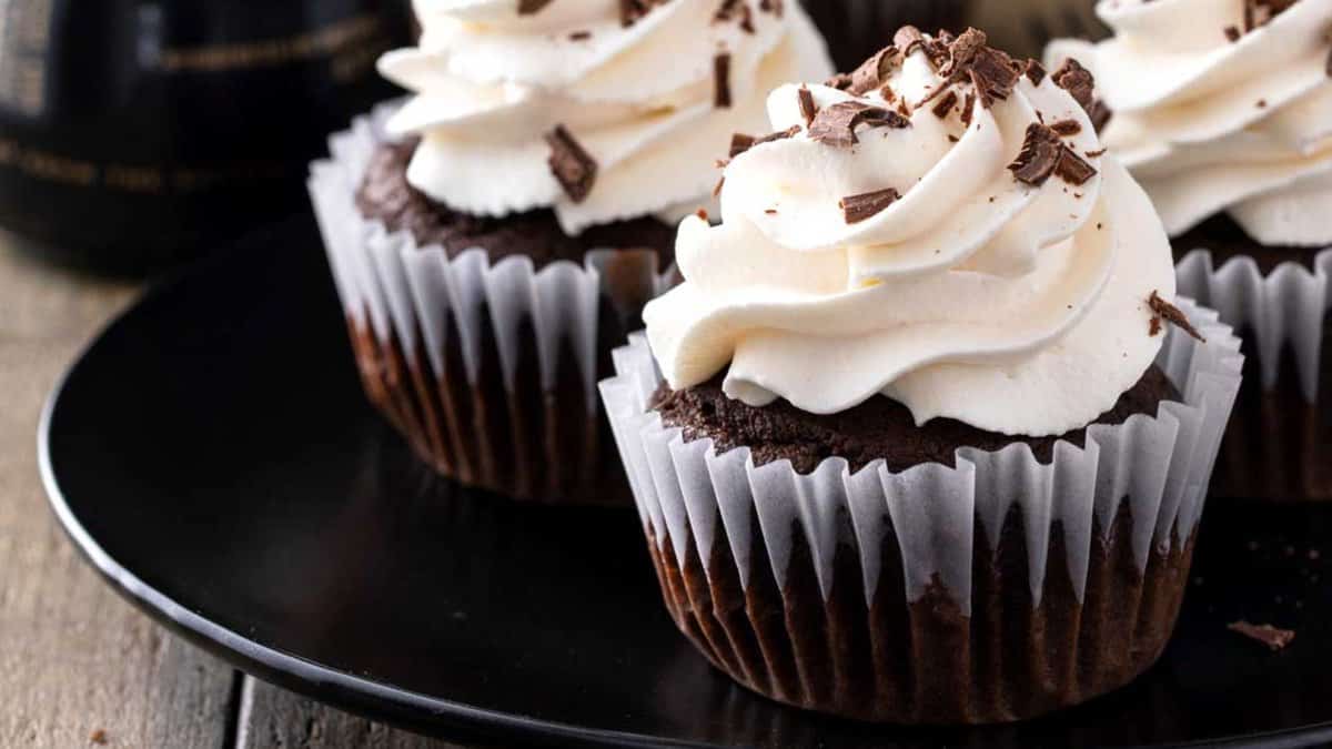 16 fluffy, dreamy whipped cream recipes you can't say no to