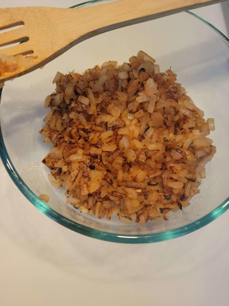 Stop! Don’t throw onions away! 21 ideas if you have too many onions