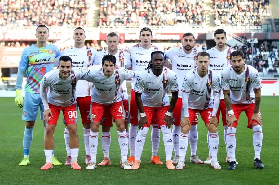 Kiper Timnas Indonesia Emil Audero Superior atas David de Gea meski ...