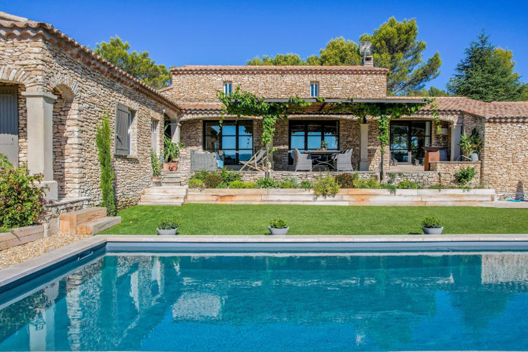 Brigitte Bardot : des Yvelines à Saint-Tropez en passant par Peymeinade ...