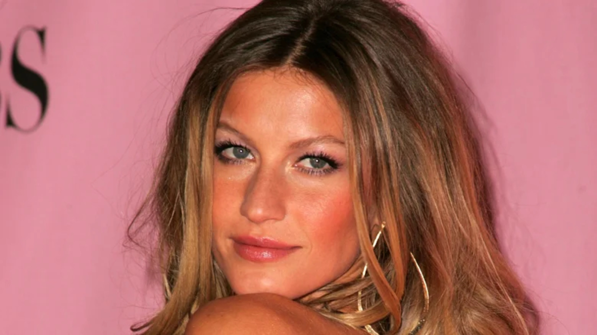 What you didn't know about Victoria's Secret models