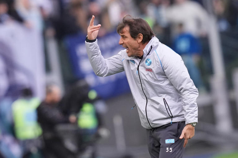 Napoli triumphs over Lazio with 2-0 win, but match ends in chaos with ...