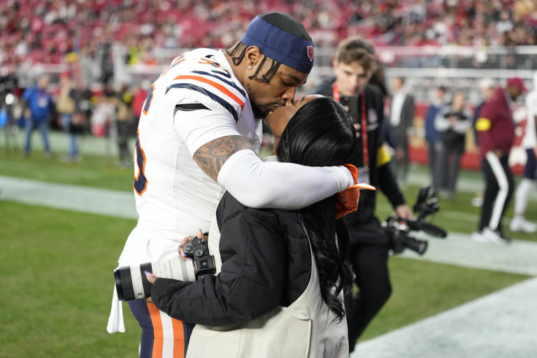 Jonathan Owens' wife Simone Biles sends message to NFL after landing ...