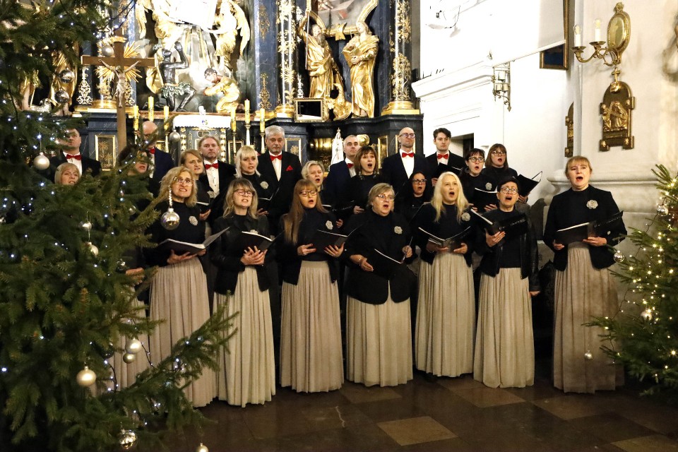Rodzinne kolędowanie z chórem The G Singers w Grudziądzu. Mamy zdjęcia