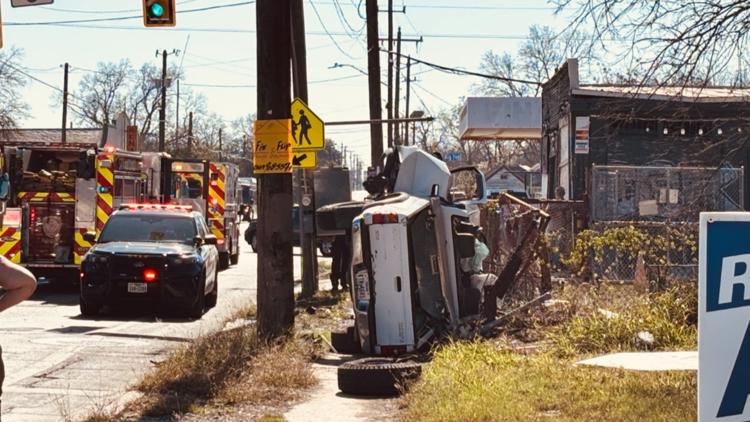 2 hospitalized after rollover crash south of downtown San Antonio ...