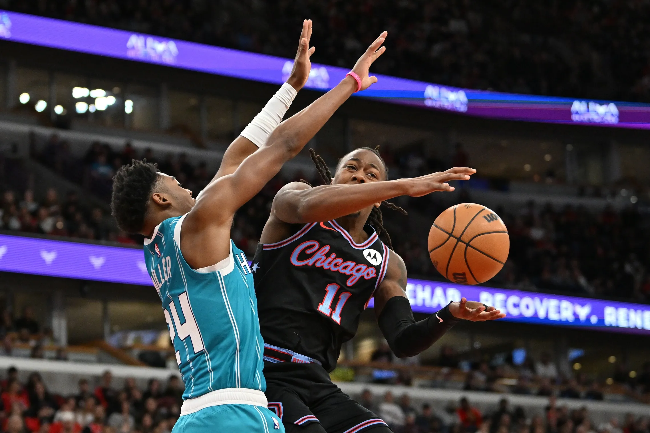 Dosunmu’s buzzer-beating heave can’t save Bulls in Charlotte loss