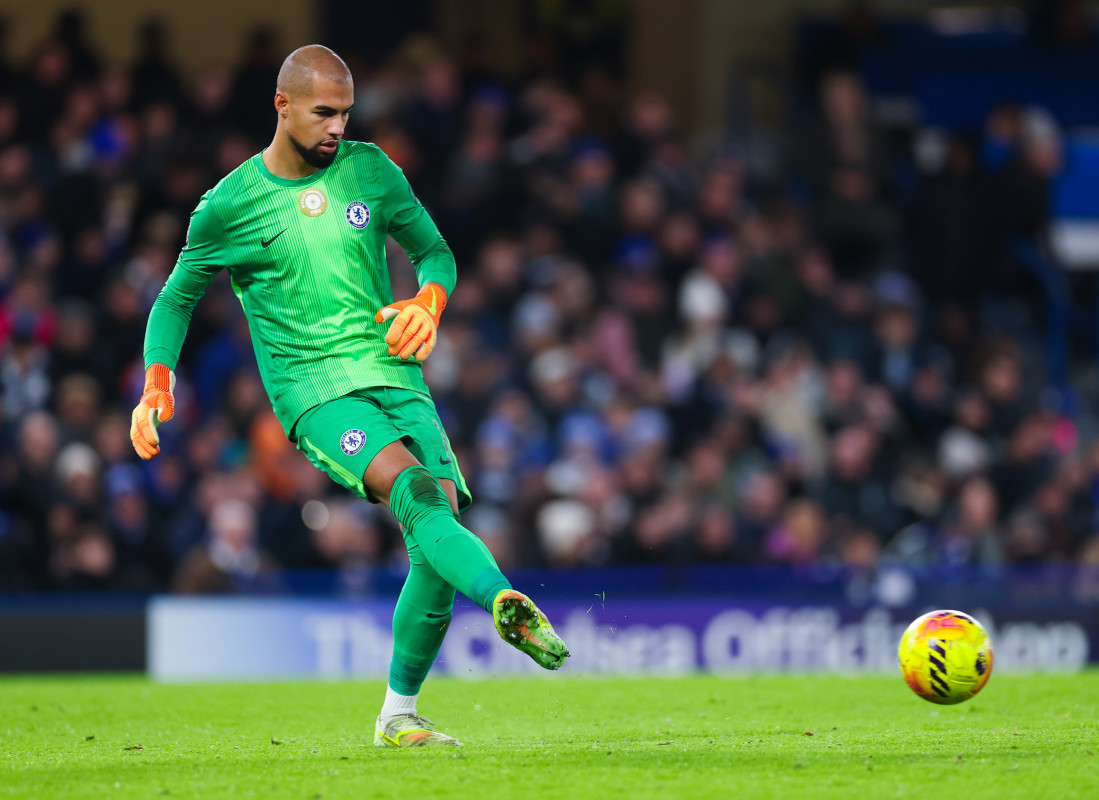 Why is Robert Sanchez not playing tonight for Chelsea vs Manchester City?