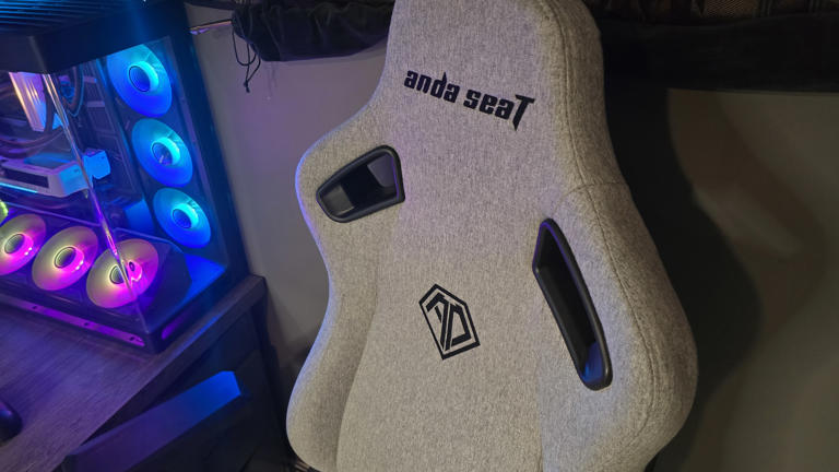 The AndaSeat Kaiser 3E XL might be one of the best value gaming chairs ...