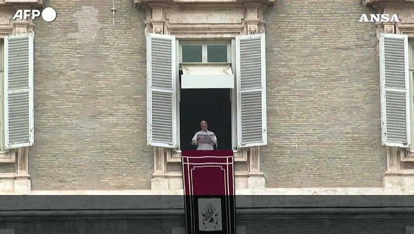 Papa Leone prega per le vittime dell'incendio a Crans-Montana