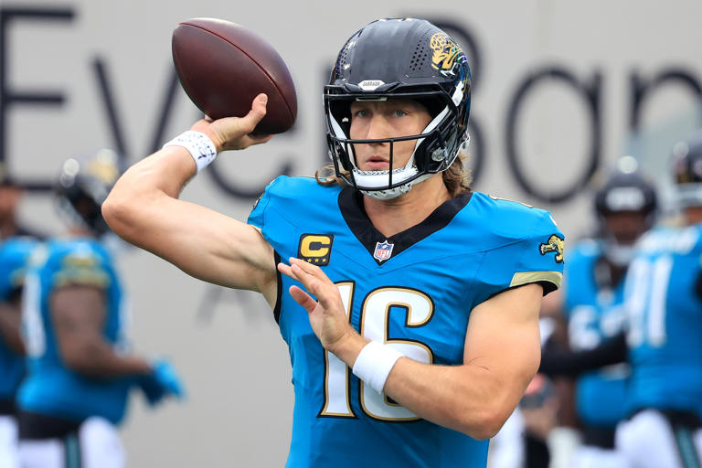 Jaguars QB Trevor Lawrence makes history against Titans
