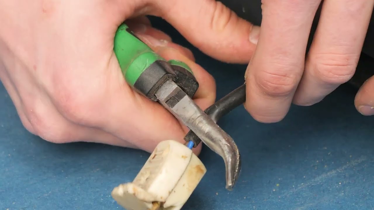 Monster PVC flashlight – handmade giant light