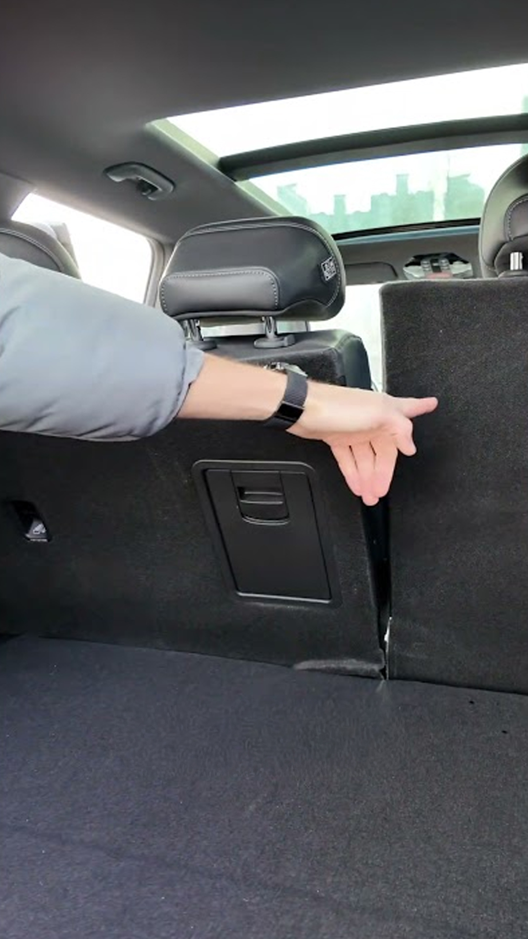 Kia EV5 has a surprisingly spacious trunk - suitable for family car?