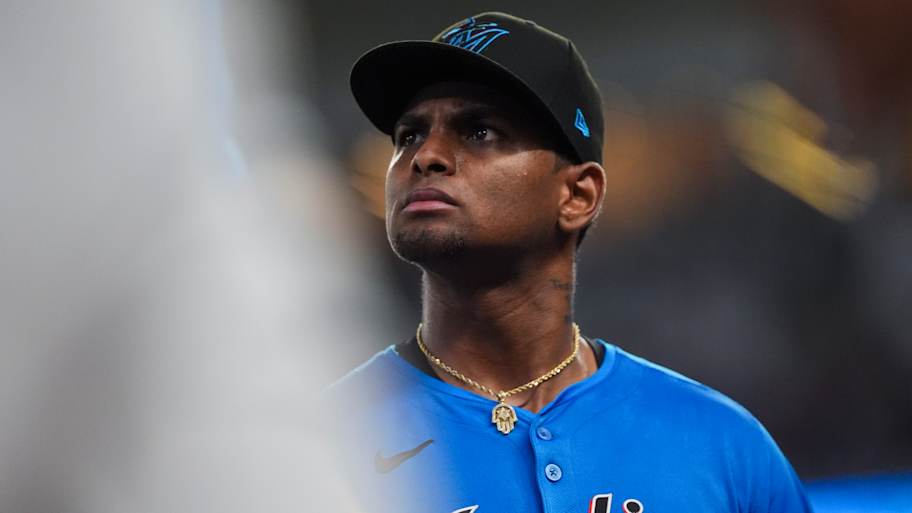 Yankees rumors: NYY circling remarkably expensive starting pitcher ...