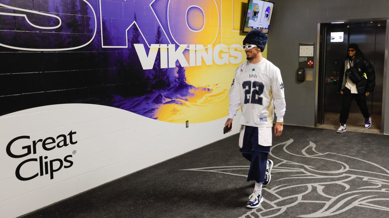 Vikings salute Harrison Smith, CJ Ham in 16-3 win over Packers to close ...