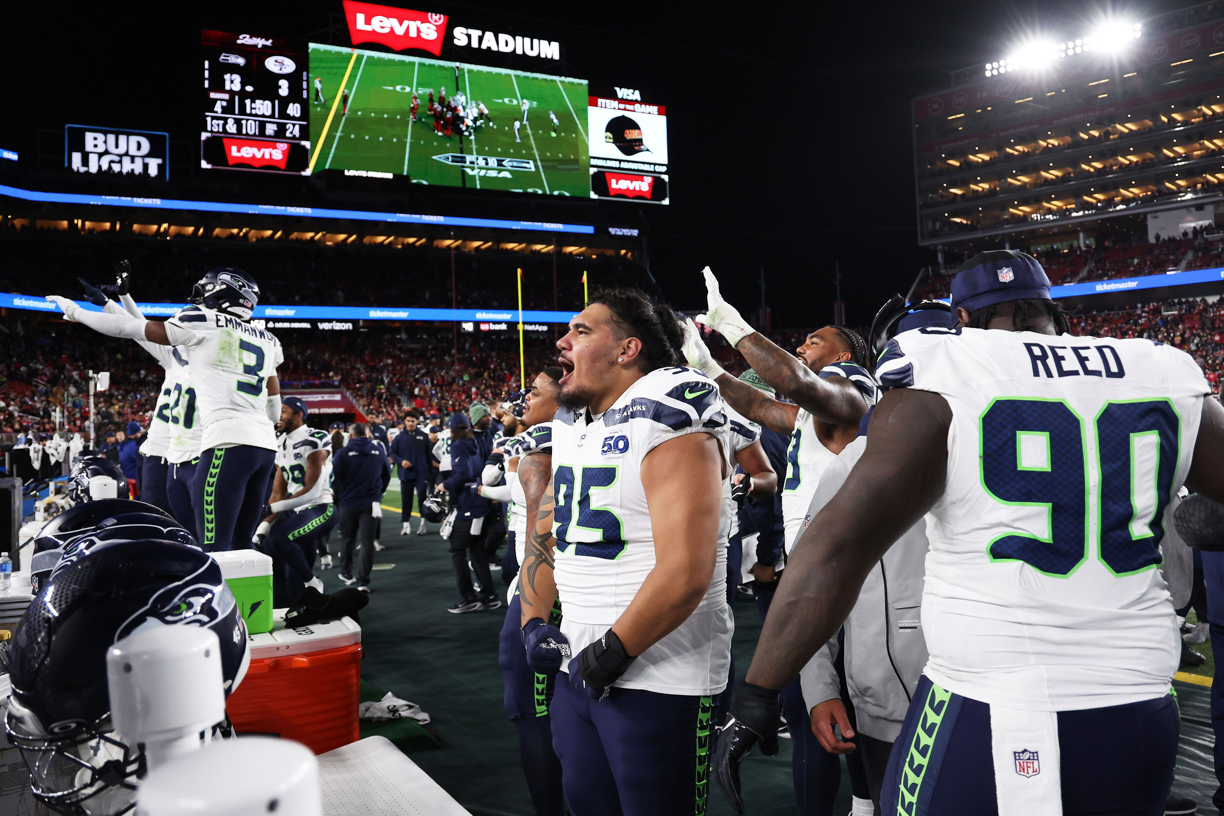 NFL playoffs: Broncos clinch No. 1 seed; playoff field and matchups all ...