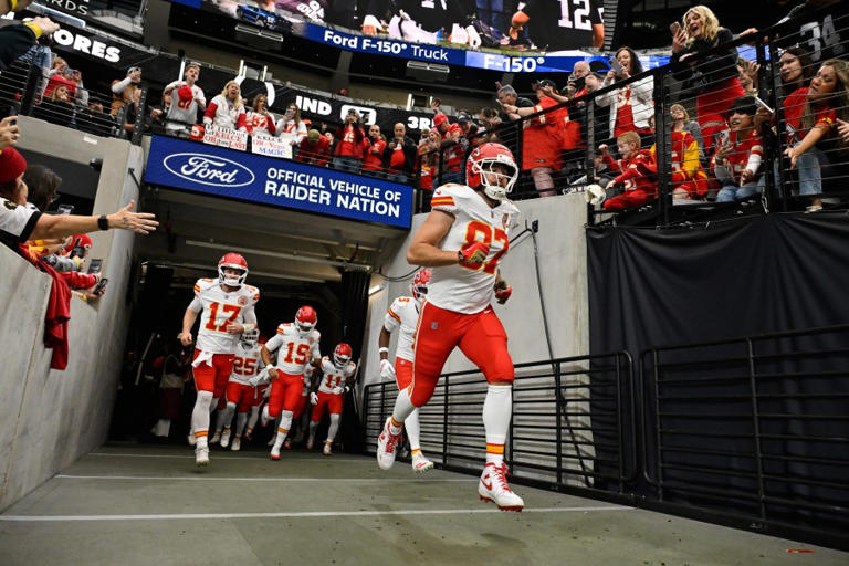 Week 18 live blog: Chiefs-Raiders