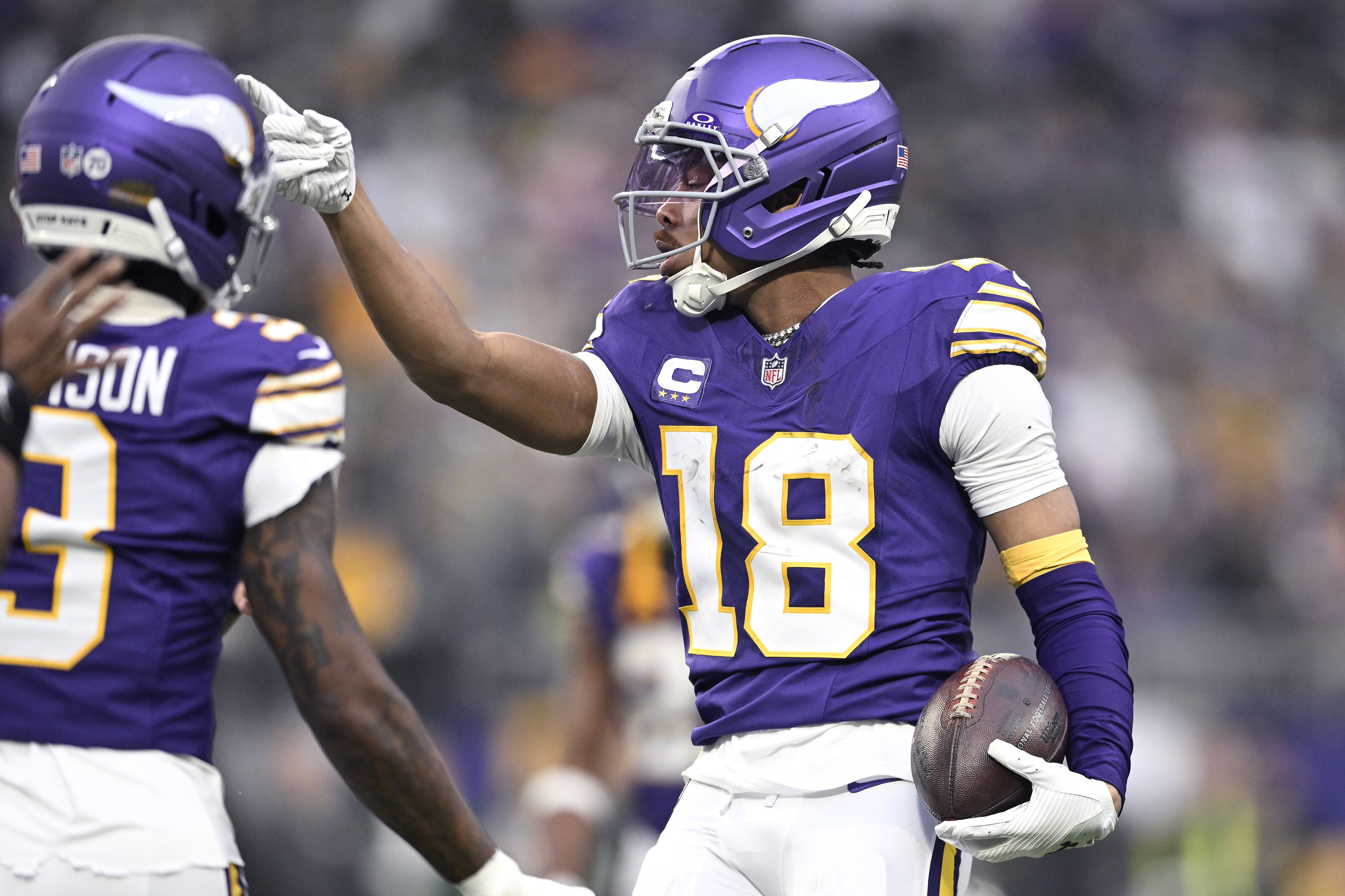 Justin Jefferson gets his sixth straight 1,000-yard season