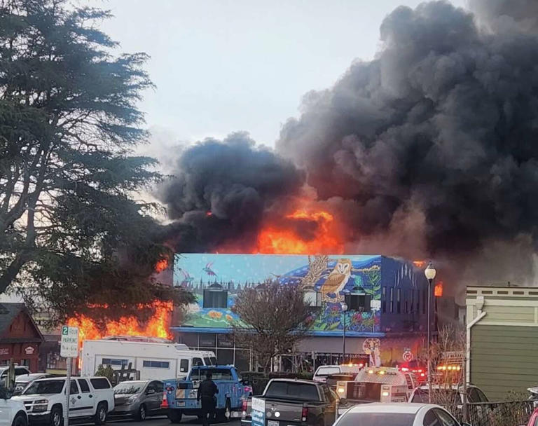 Fire destroys section of North Coast downtown on Friday afternoon