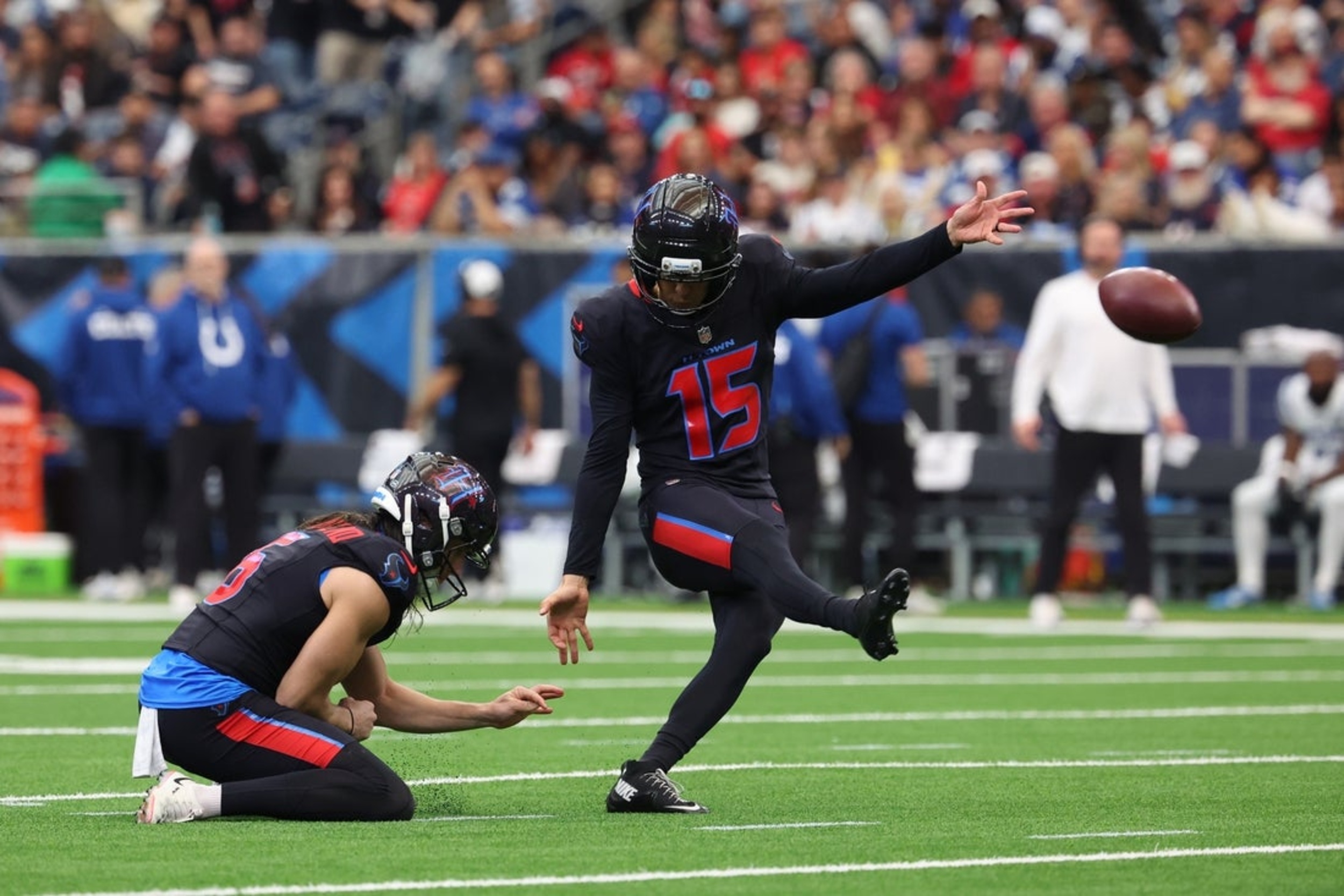 Ka'imi Fairbairn's 6 FG's lead Texas to win over Colts, AFC's No. 5 seed