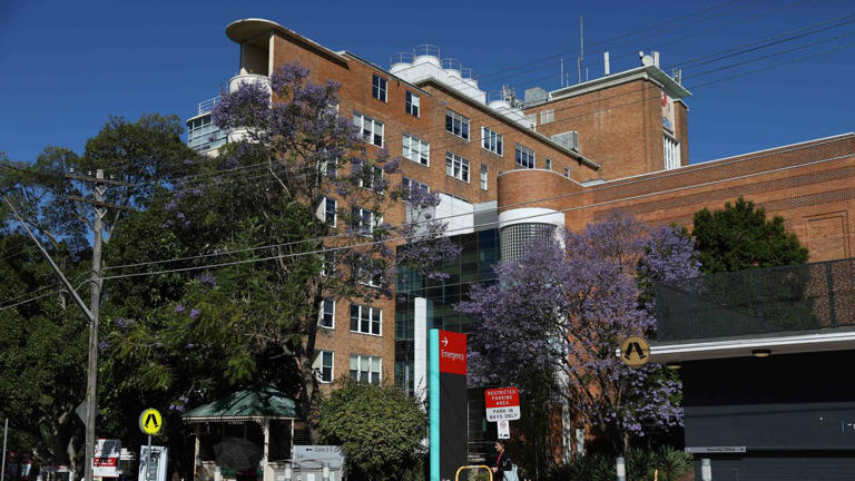 Measles alert for two major Aussie airports