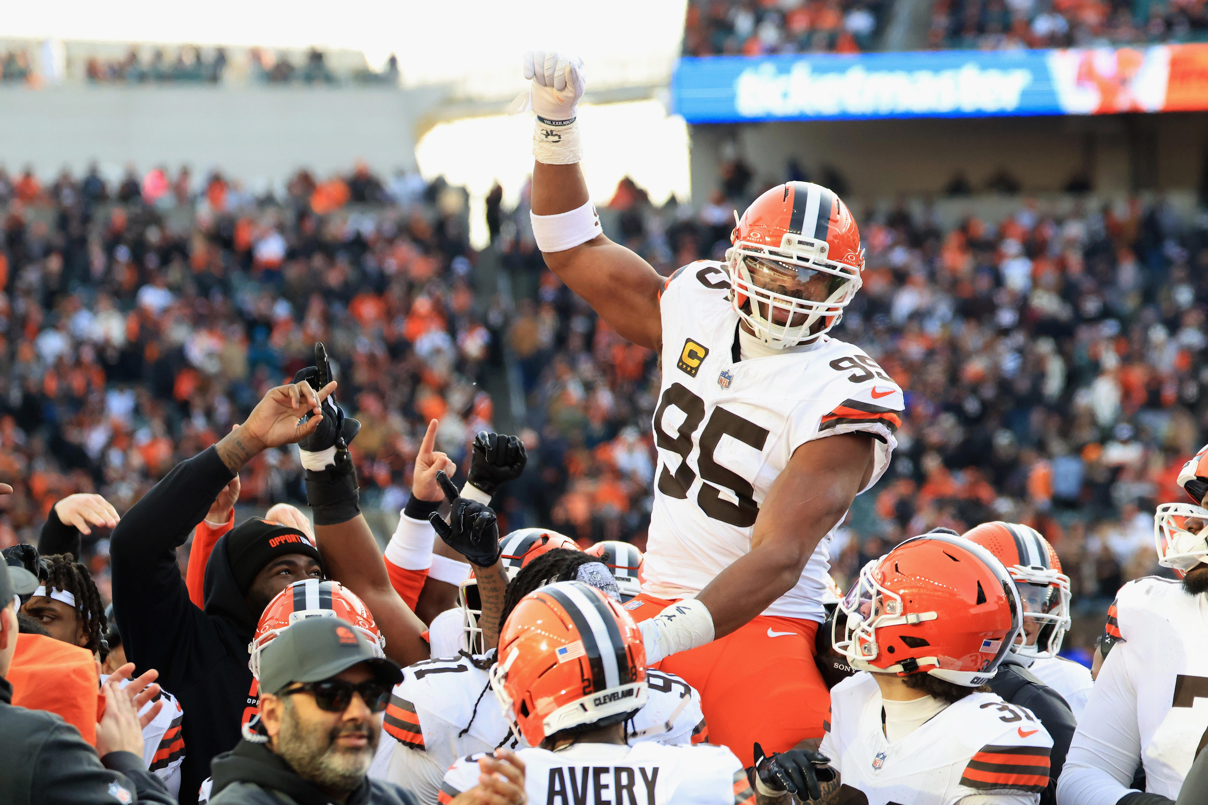 Browns star defensive end Myles Garrett earns his 5th 1st Team All-Pro