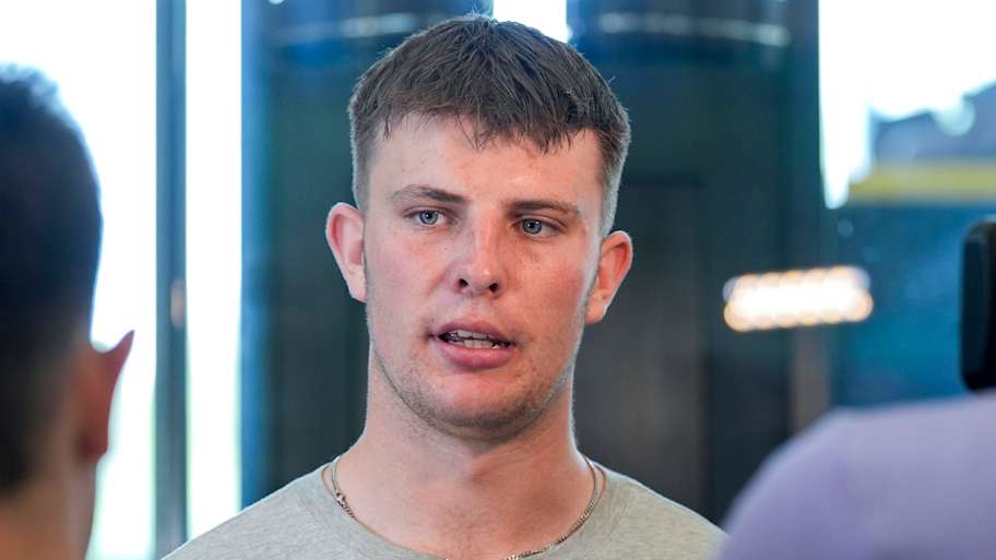 Michigan State lands Iowa punter from transfer portal