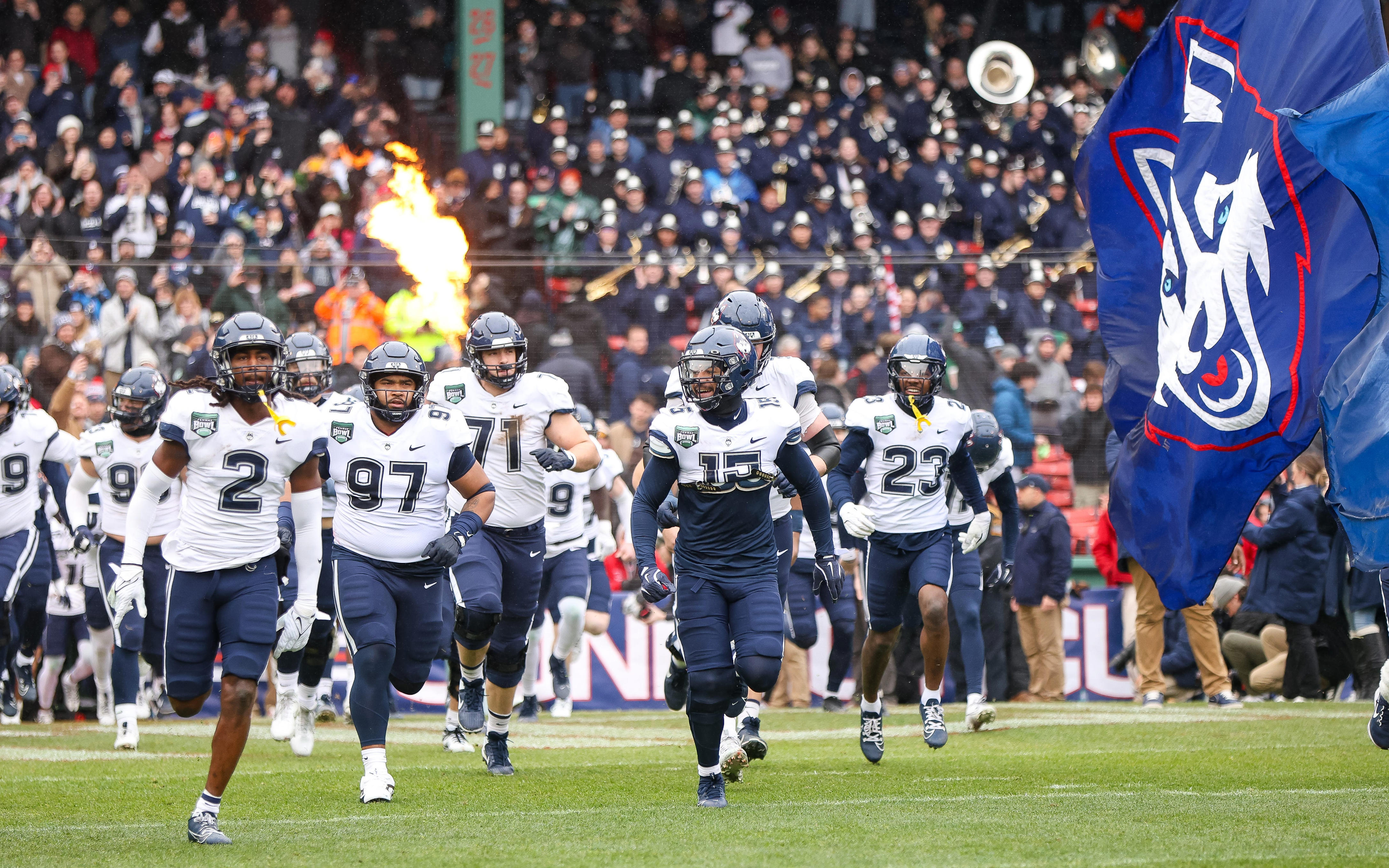 Michigan State football lands massive commitment from UConn LT