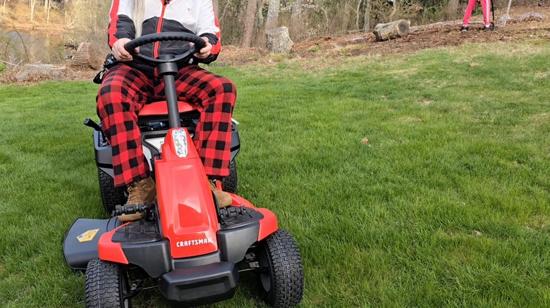 Is Craftsman's electric riding lawn mower worth the hefty price tag ...