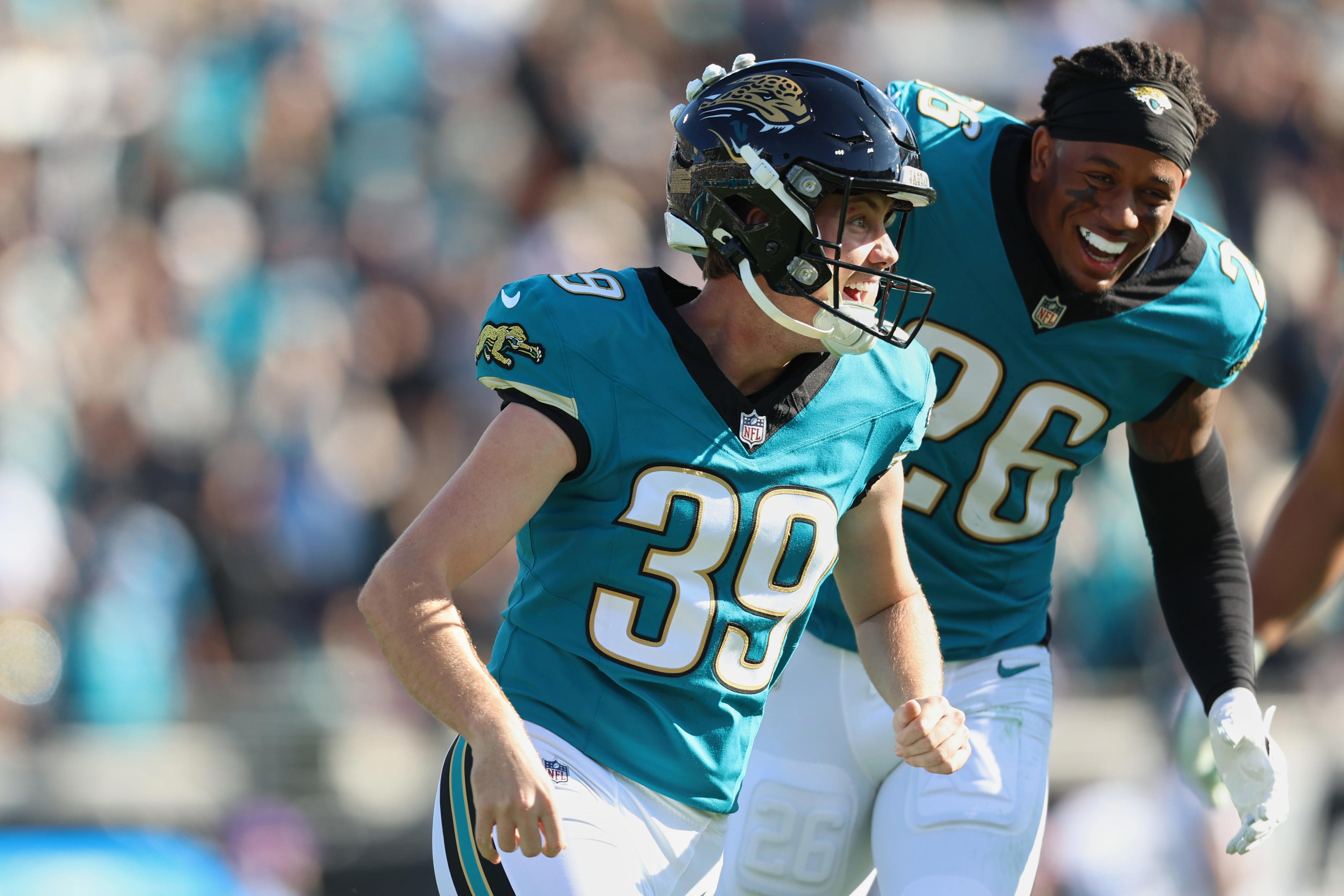 Jaguars kicker Cam Little boots 67-yard field goal, longest ever outdoor