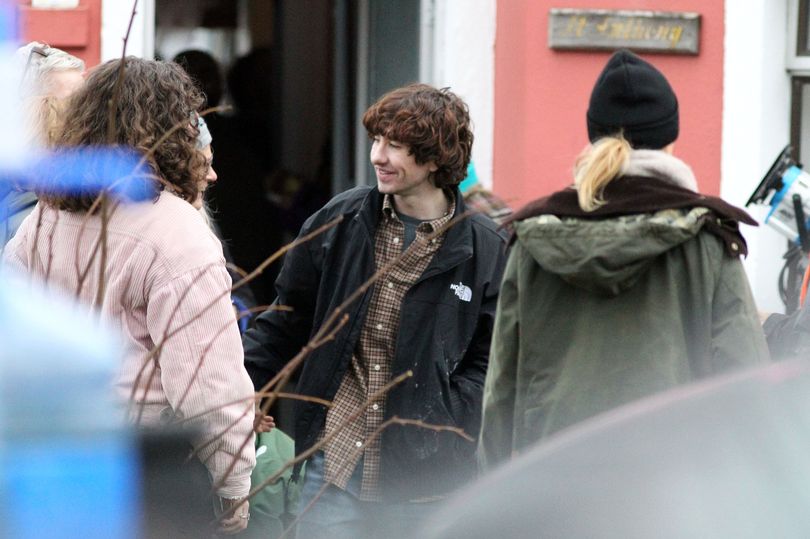 Irish actor Barry Keoghan is unrecognizable in Dublin with drastic ...