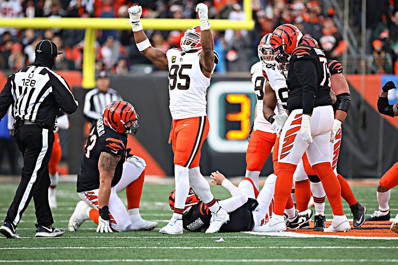 Joe Burrow risks reigniting Michael Strahan controversy after Myles ...