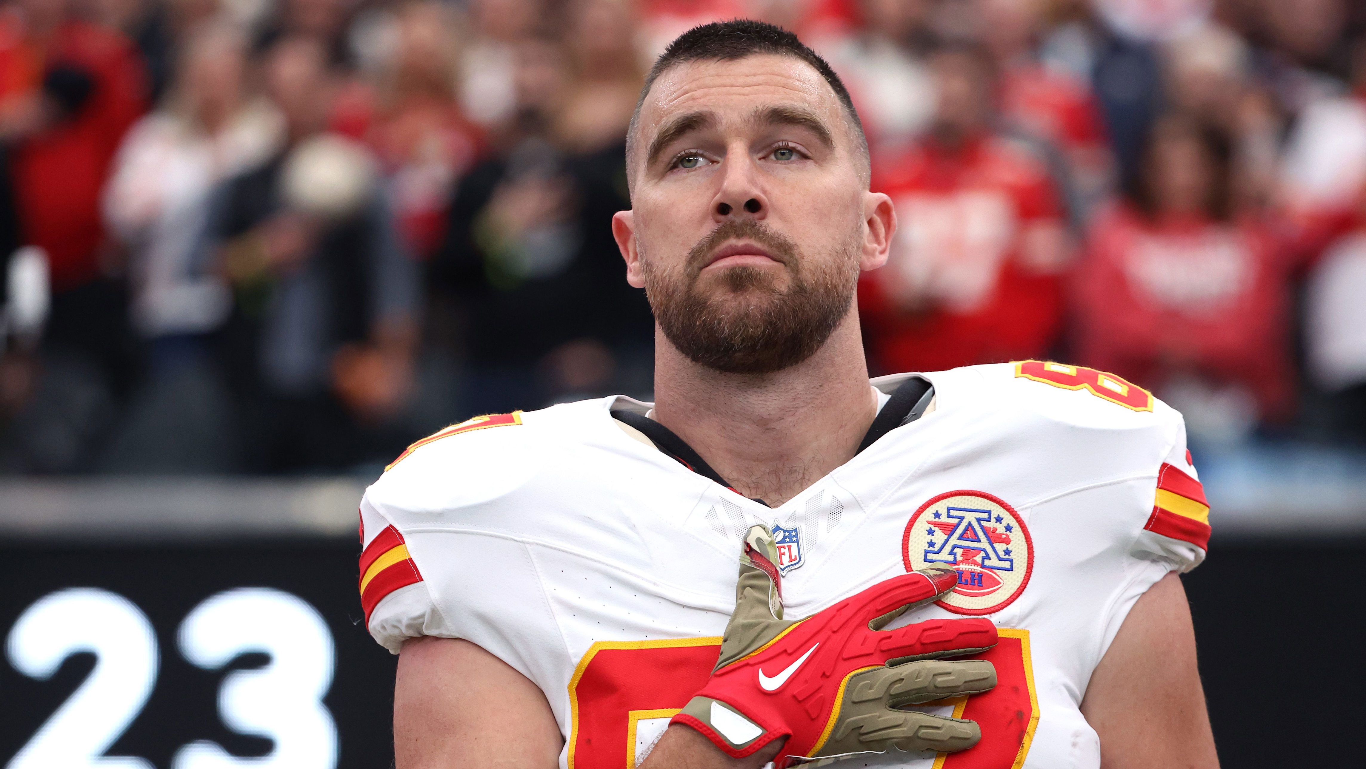 Chiefs make historic Travis Kelce announcement during Raiders game