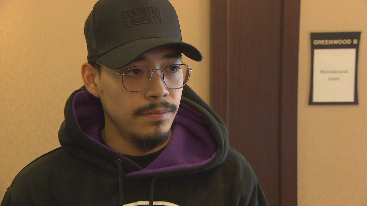 No end in sight for Pimicikamak Cree Nation evacuees even after power ...