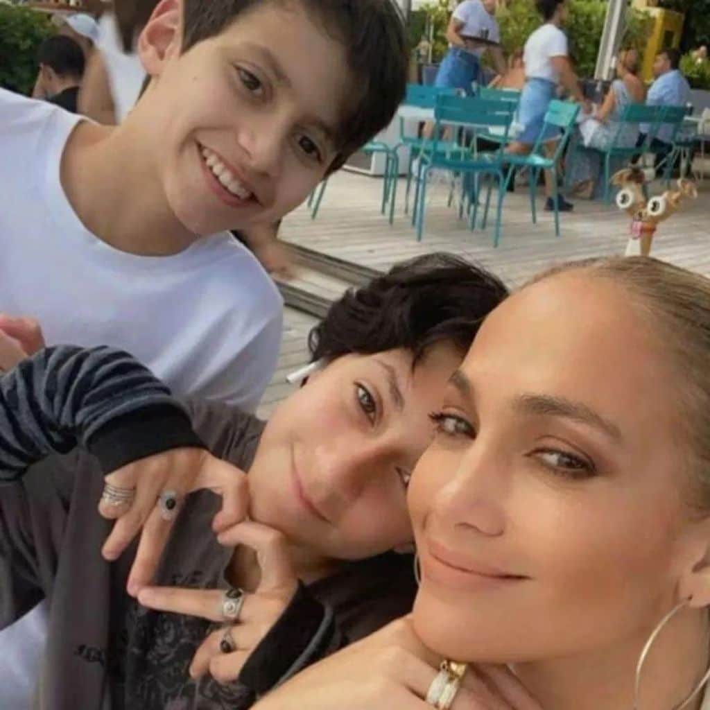 Jennifer Lopez confiesa cómo enfrenta el 'nido vacío' ante la partida ...