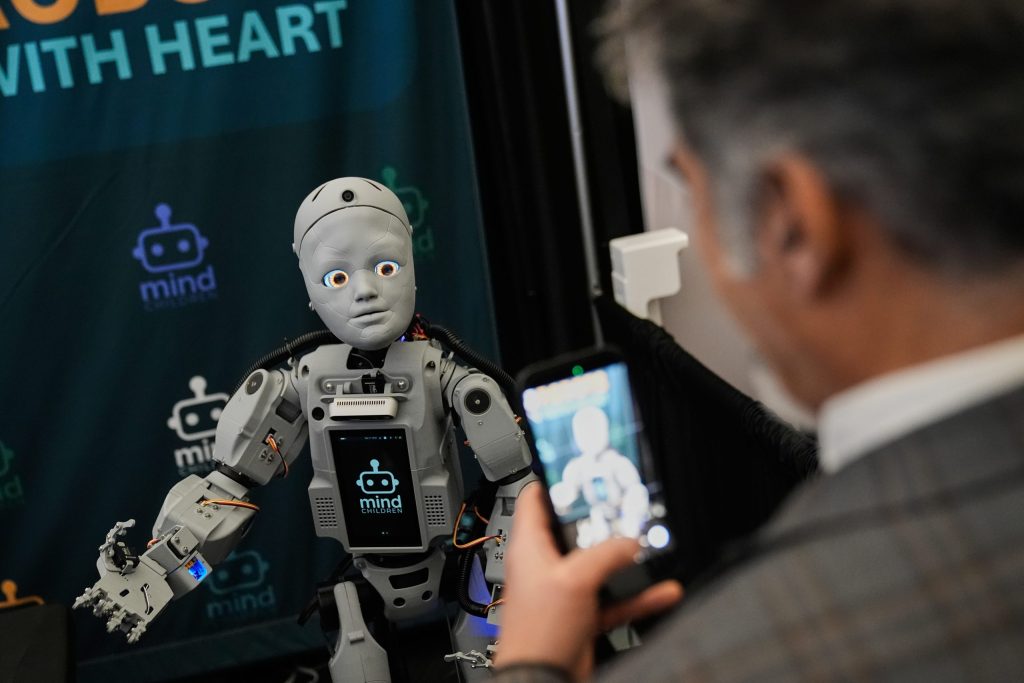 Humanoid robots take center stage at Silicon Valley summit, but ...
