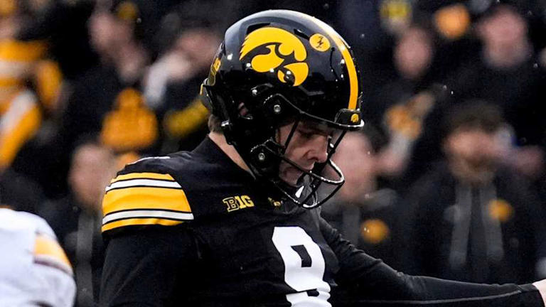 Michigan State lands Iowa punter from transfer portal